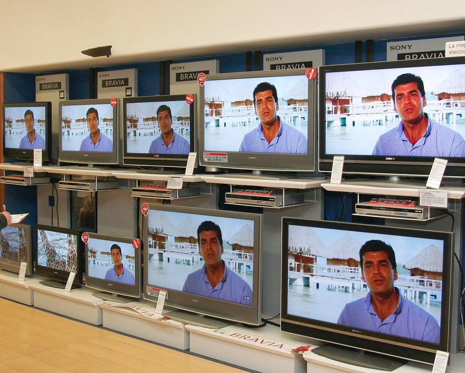 ¿Quién quiere un televisor para ver la tele? - RACE