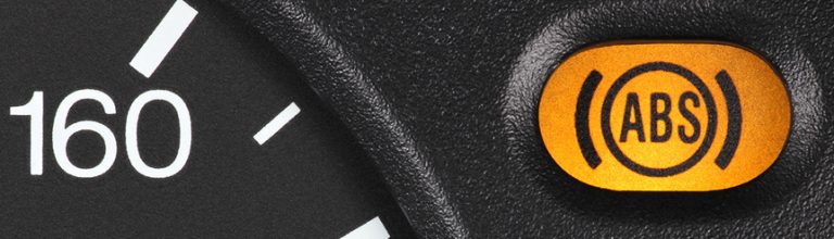 Las siglas más comunes de los coches que deberías conocer | RACE